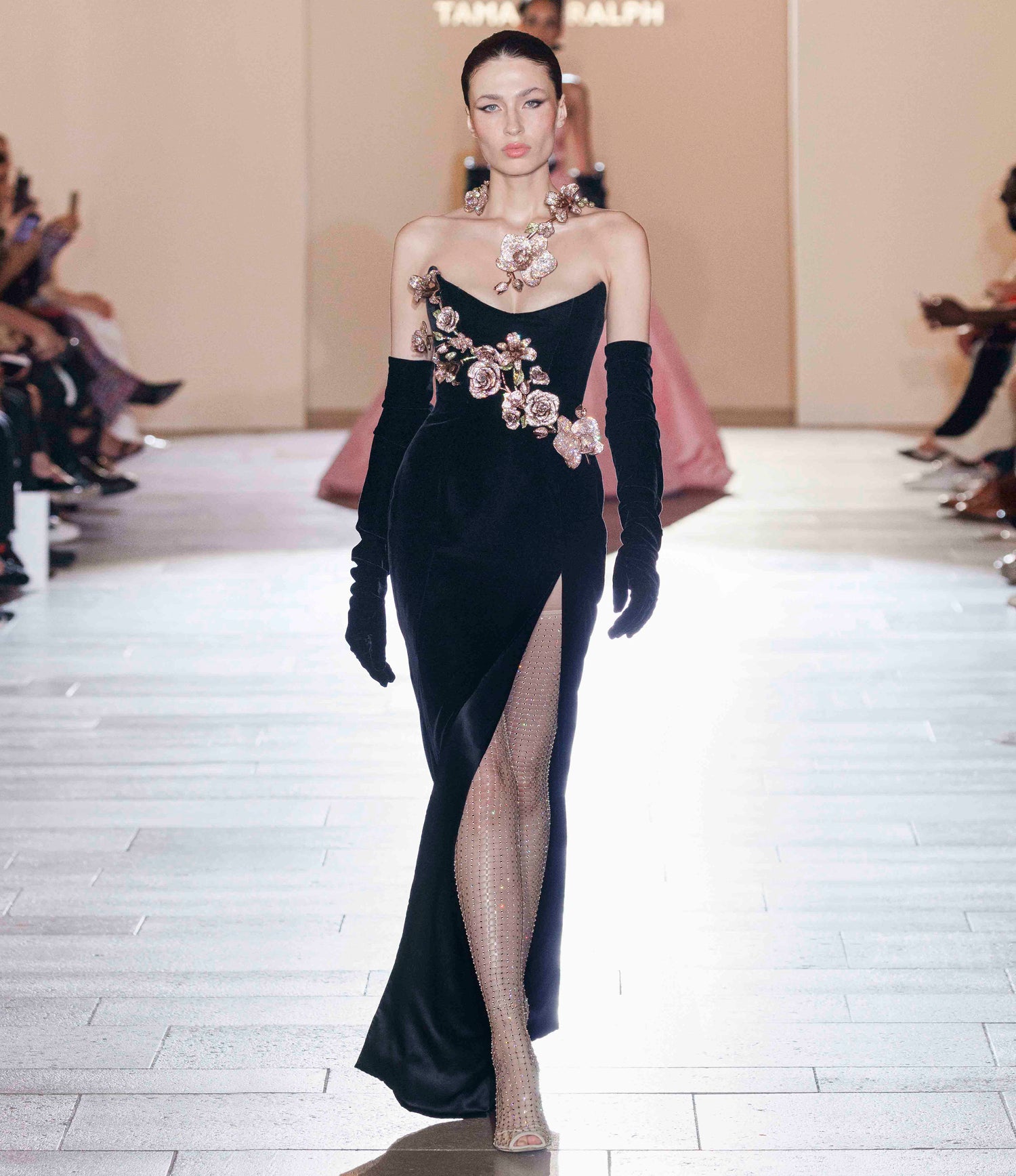 Look 22 – Tamara Ralph