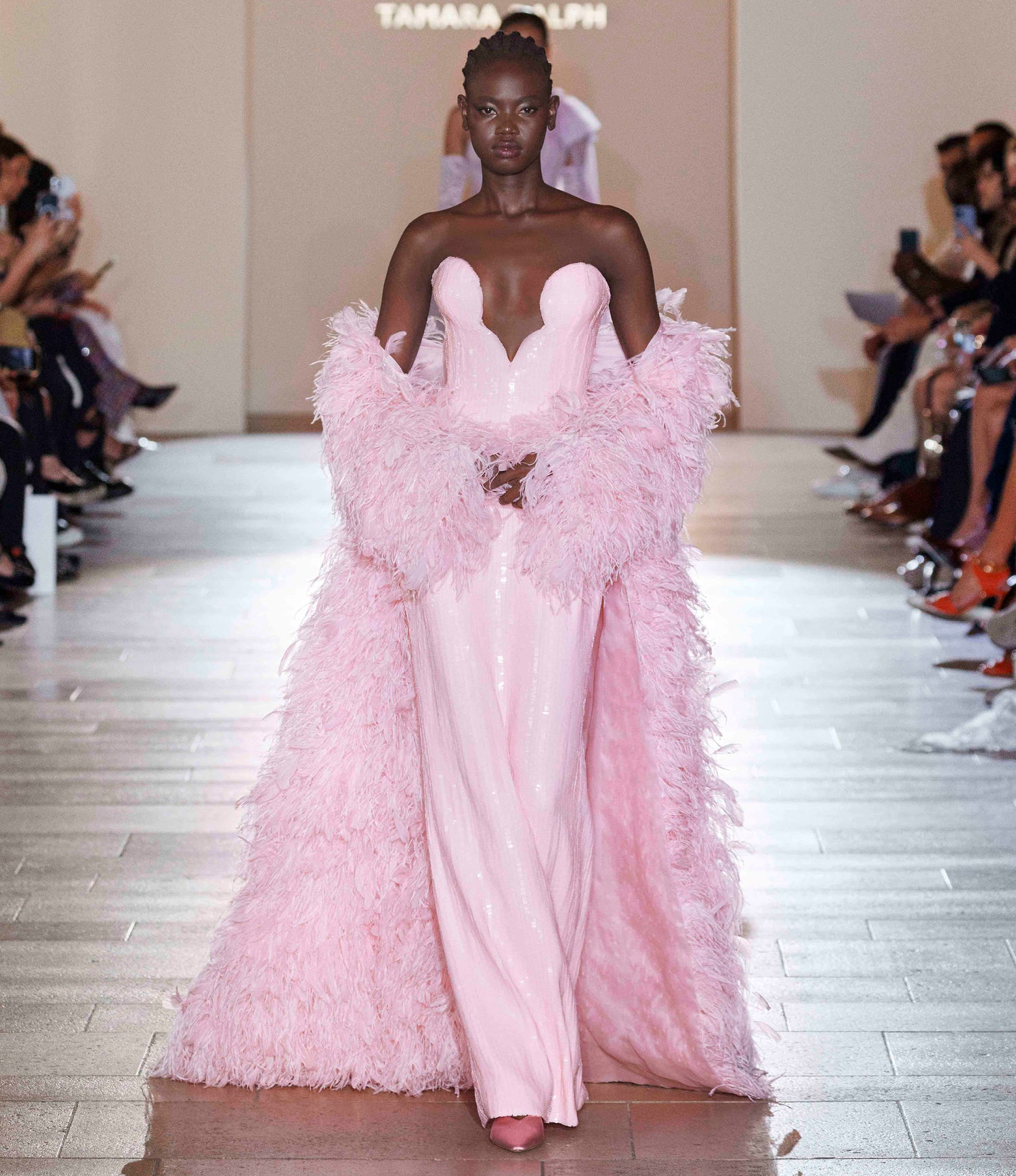 Look 26 – Tamara Ralph