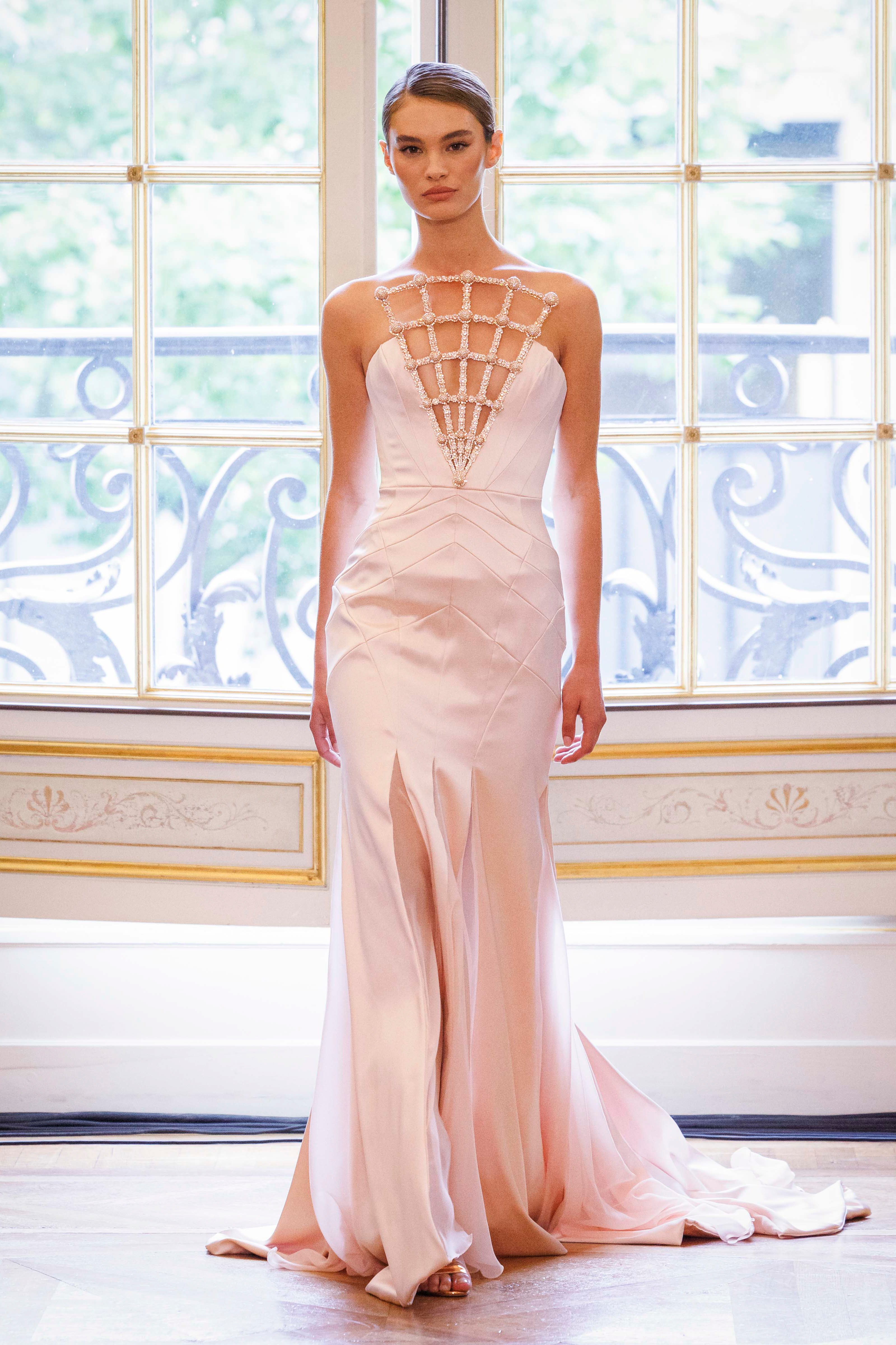 Look 19 – Tamara Ralph