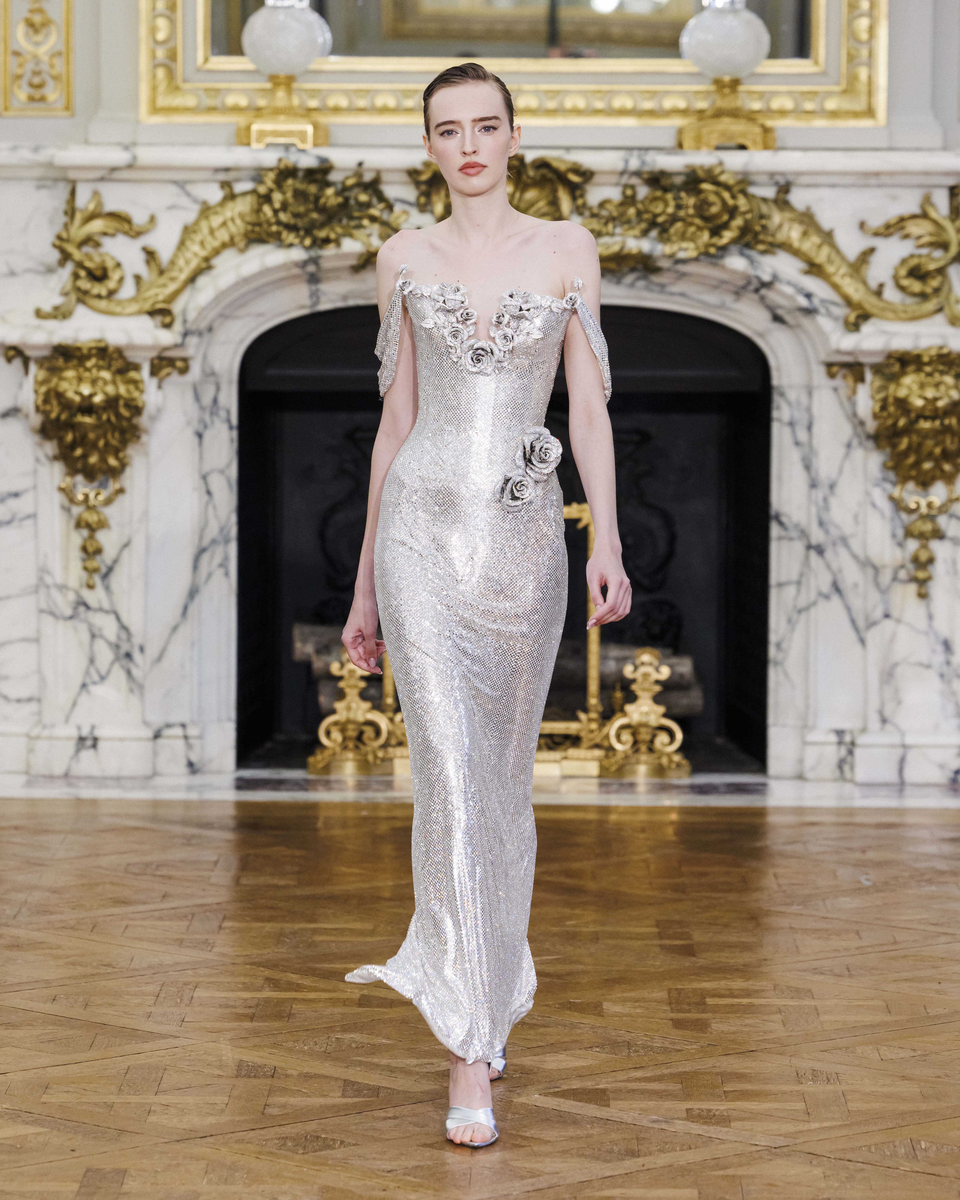 Look 25 – Tamara Ralph