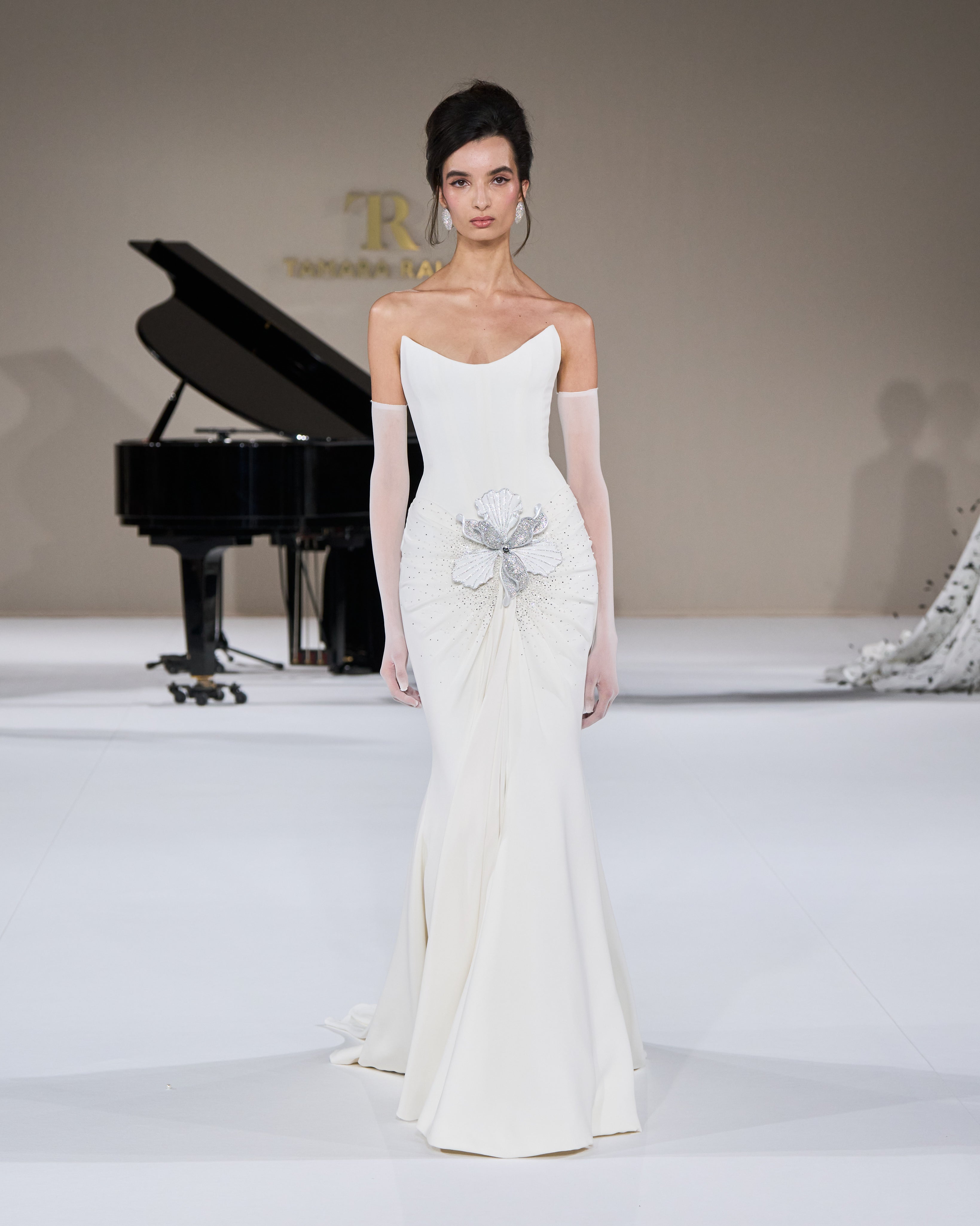 Look 22 – Tamara Ralph